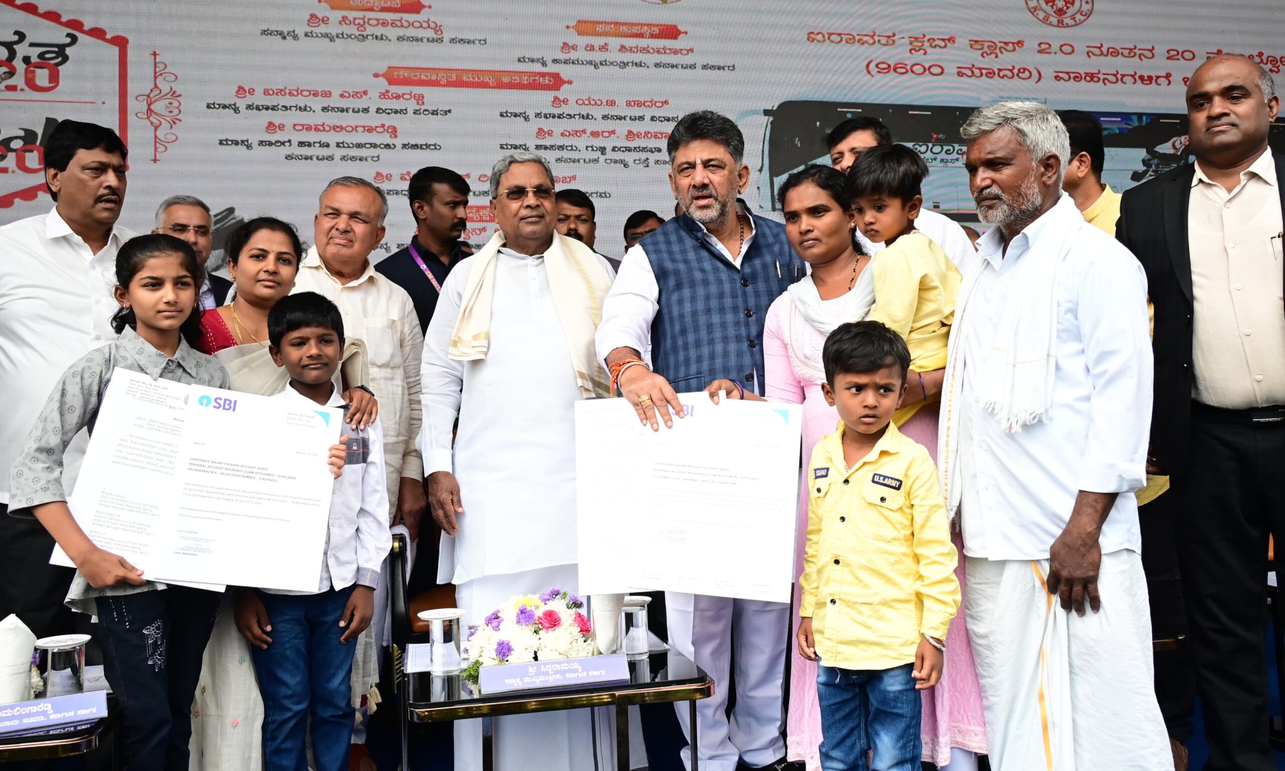 Inauguration of Airavat Club Class 2.0 buses - Metro Times India